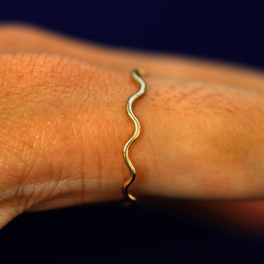Automic Gold Wave Ring | Minimal, Sustainable Fine Jewelry