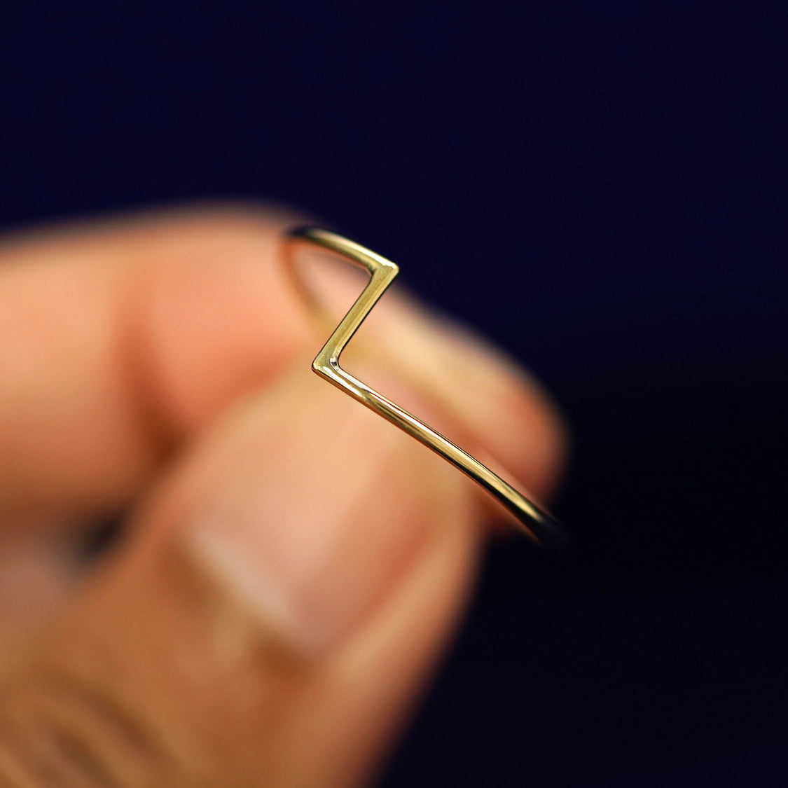 Automic Gold Zig Zag Ring | Minimal Sustainable Fine Jewelry