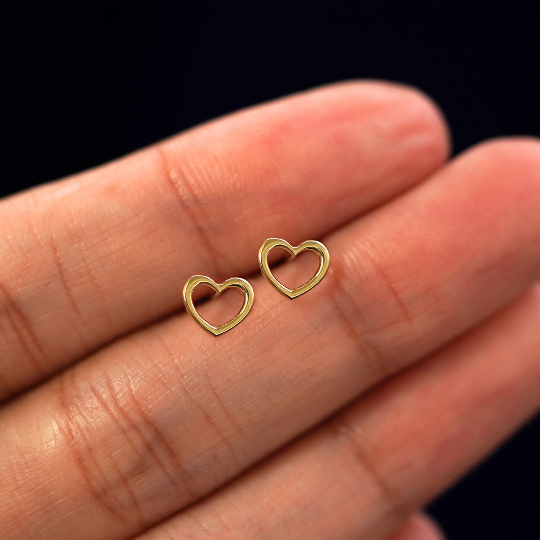 Automic Gold Heart Earring | Minimalist Sustainable Fine Jewelry