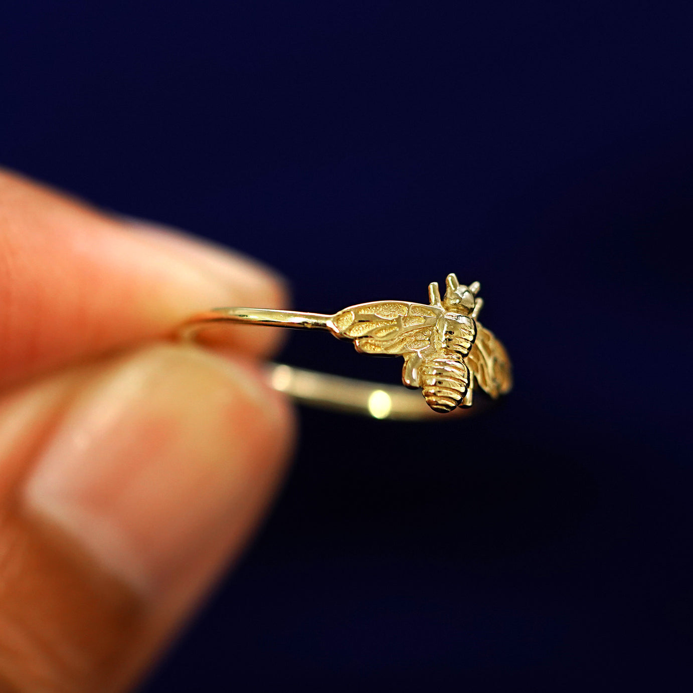 Bee Ring - Minimalist Fine Jewelry - Automic Gold