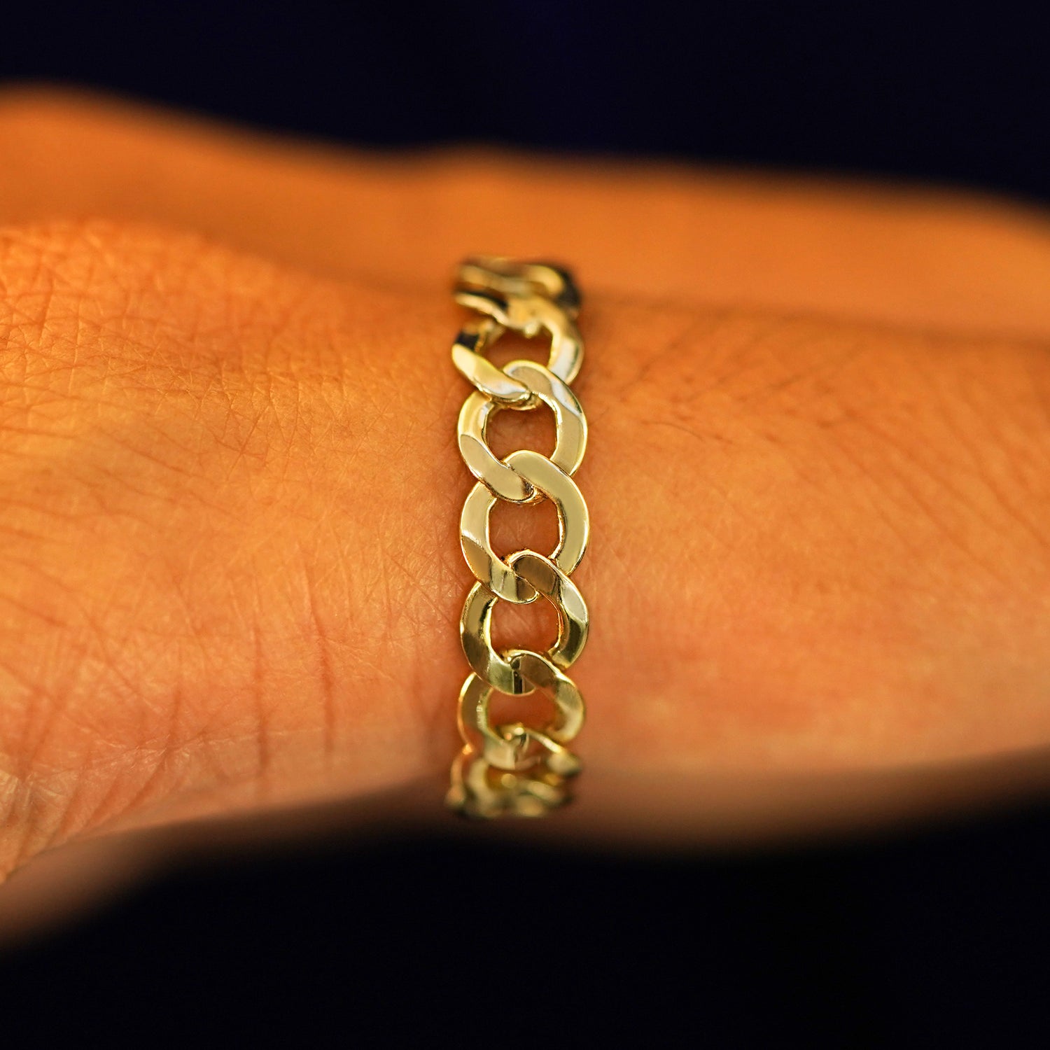 Curb Ring - Sustainable Gold Jewelry - Automic Gold