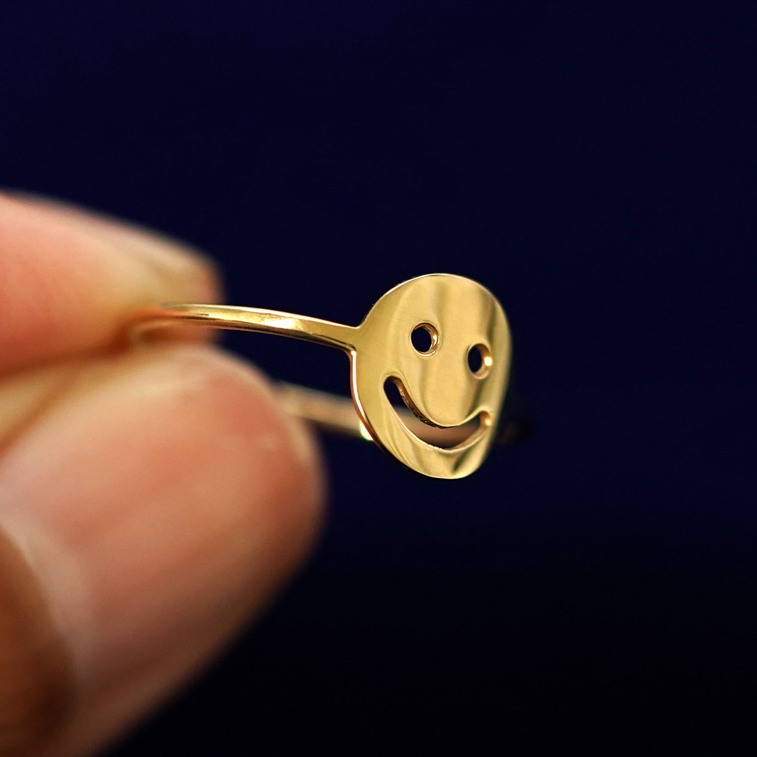 Automic Gold Smiley Face Ring | Minimal Sustainable Fine Jewelry