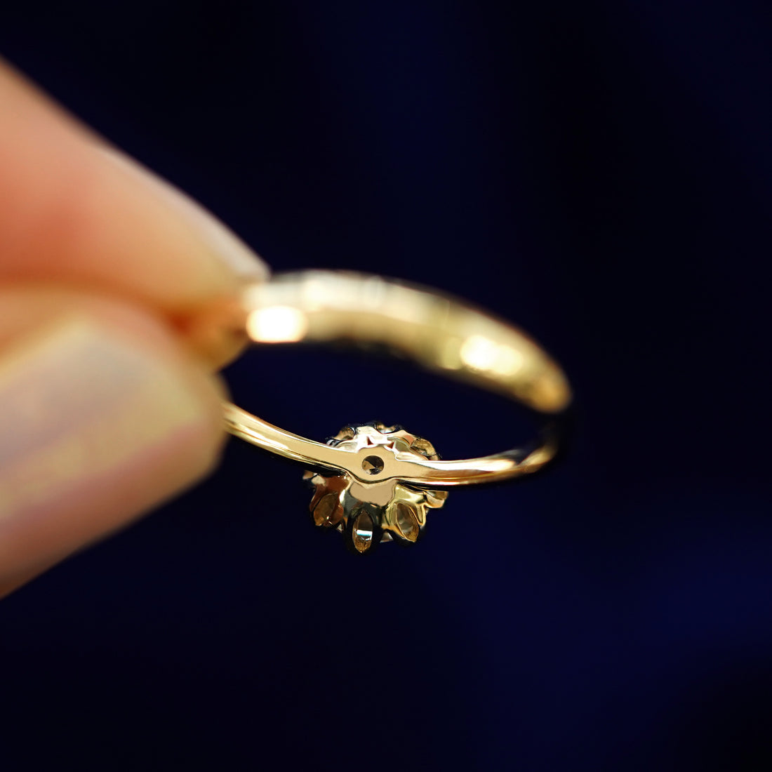 Automic Gold Round Diamond Petal Ring | Fine Jewelry