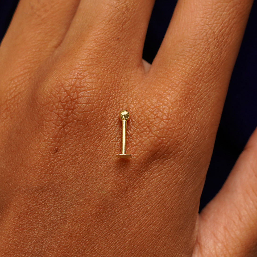 Automic Gold Small Labret Piercing | Sustainable Fine Jewelry